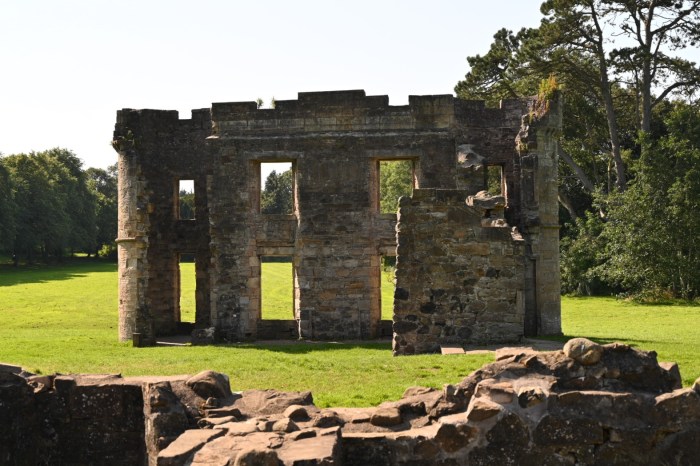 Eglinton: a castle, a tournament and a country park – The Glasgow ...