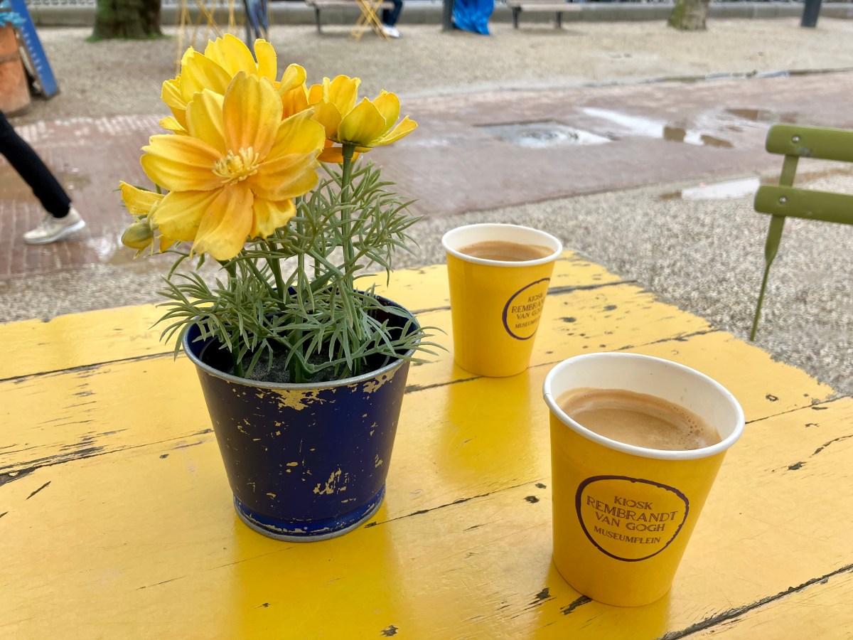 One Word Sunday: Yellow – The Glasgow Gallivanter